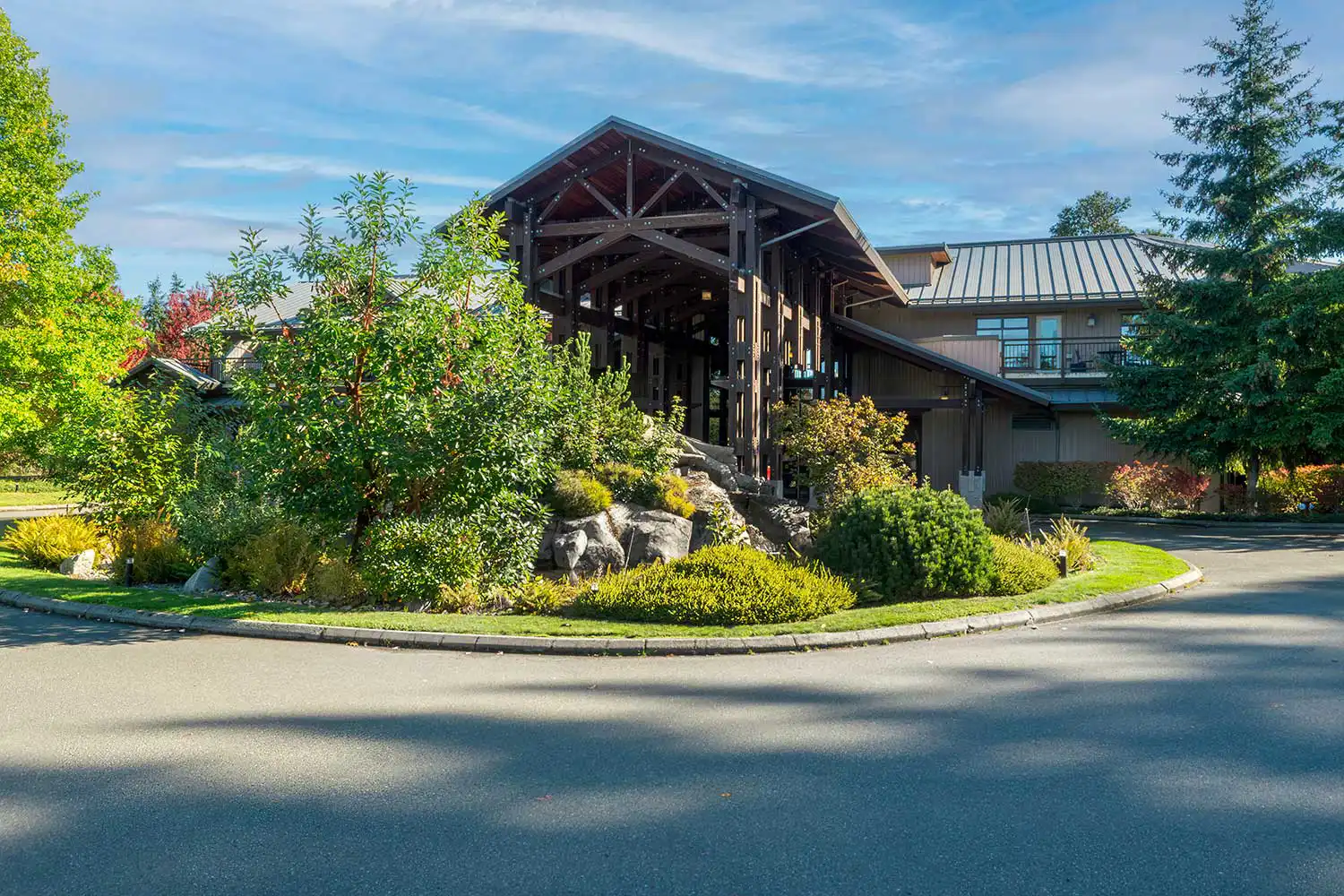 Sunrise Ridge Waterfront Resort - Hotels & Resorts - Go Parksville